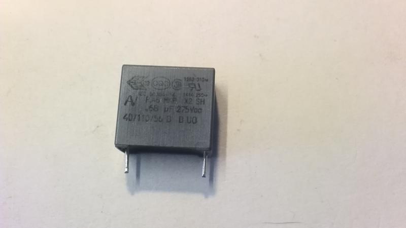 電の店 A348 AV 安規電容 MKP X2 684 0.68uF 275V DIP 腳距15mm | 露天市集 | 全台最大的網路購物市集