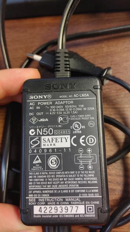 SONY AC-LM5A 原廠變壓器 二手堪用品 | 露天市集 | 全台最大的網路購物市集