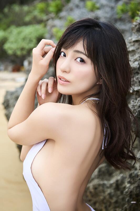 【現貨供應中】小嶋亞美 根尾明里 根尾あかり 寫真集《NEO World》 | 露天市集 | 全台最大的網路購物市集