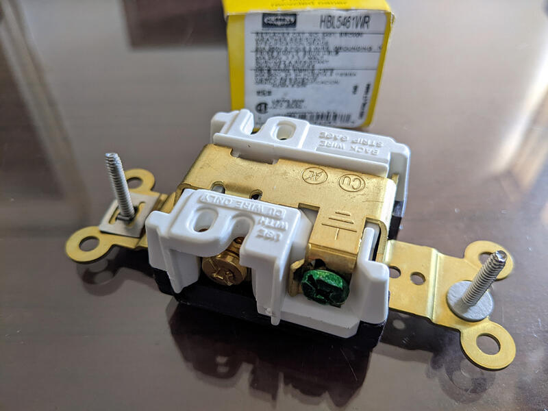 美製 Hubbell HBL5461 250V 6-20 T型20A冷氣插座 | 露天市集 | 全台最大的網路購物市集