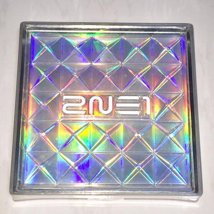 2NE1 2009 首張迷你專輯 The First Mini Album 韓國進口精裝版 CD 附歌詞寫真本 | 露天市集 | 全台最大的 ...