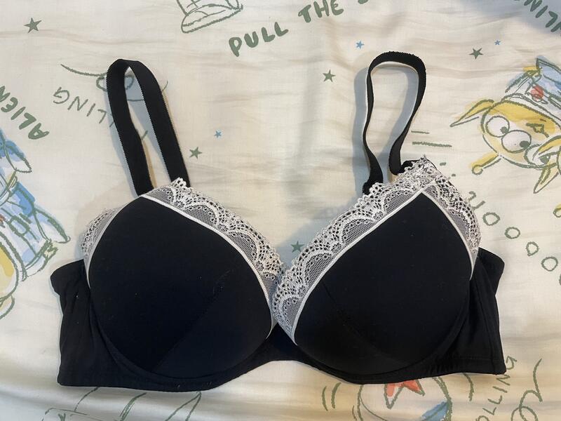 黑色蕾絲滾邊內衣 / 34C | 露天市集 | 全台最大的網路購物市集