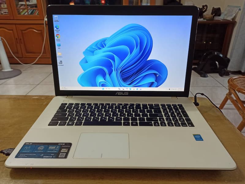 二手ASUS x751m intel四核1G獨顯 超大17.3寸筆電 零件機賣 不退不保 內容詳看 | 露天市集 | 全台最大的網路購物市集