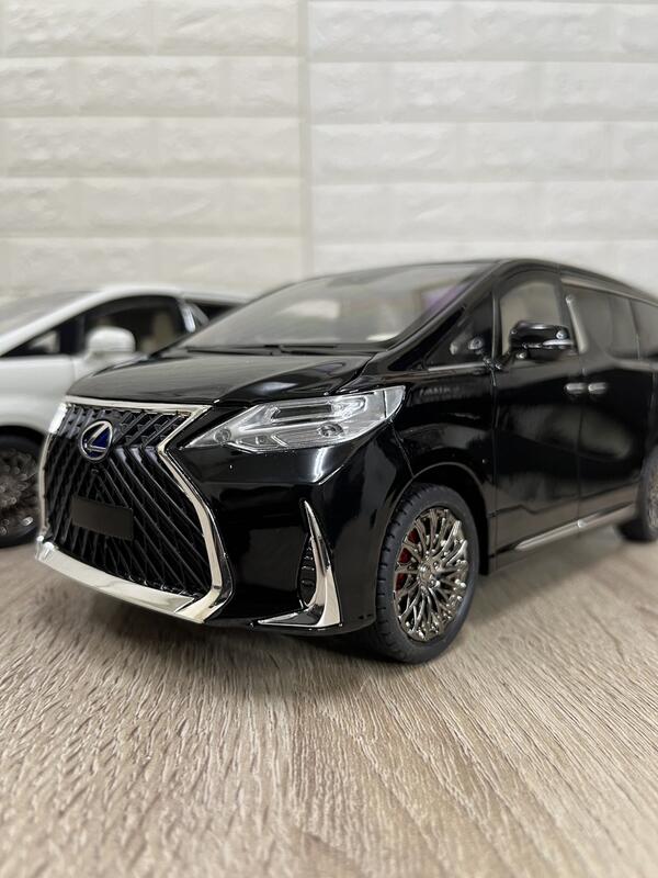 阿莎力 1/18 LEXUS 凌志 LM LM300 旗艦 雷克薩斯 合金車 1:18 | 露天市集 | 全台最大的網路購物市集