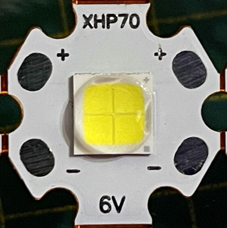 原裝正品XHP70.2代 XHP70.3代燈珠 6V電壓 30W 高功率LED 4292LM 含20mm銅基板超越XPL | 露天市集 | 全 ...