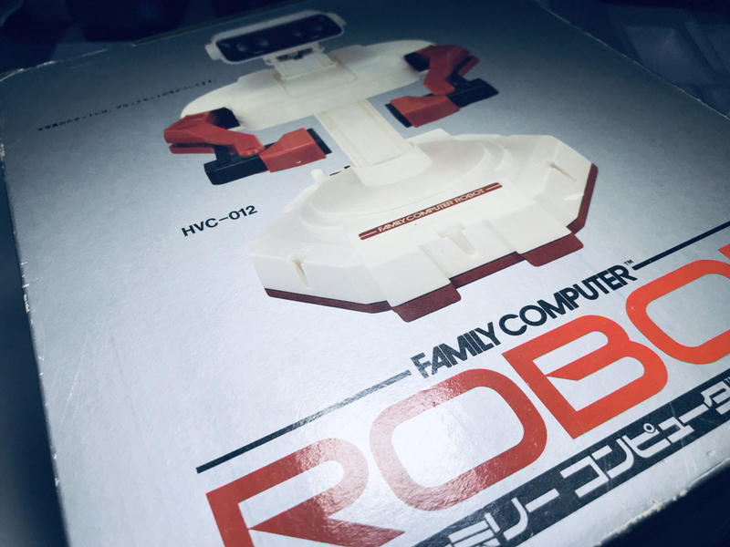 （已售出可預訂）任天堂HVC-012 ROBOT機器人，盒書對號功能正常 | 露天市集 | 全台最大的網路購物市集