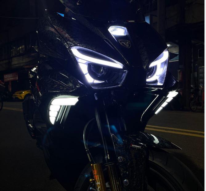 《Ys永欣》金鑫 JING SHING FORCE 2.0 神隼方向燈 無須修改 前方向燈 | 露天市集 | 全台最大的網路購物市集