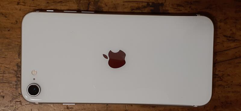 蘋果 APPLE iPhone SE2 (A2296) A13 4.7吋 只有測試可開機聲音正常 狀況: 破屏 畫面異常 | 露天市集 | 全 ...