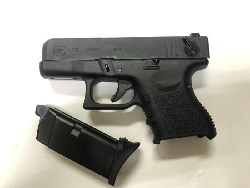 【侵掠者】謎版 GLOCK26 G26 鋼製瓦斯手槍-黑色-可單發/連發-WE系統 | 露天市集 | 全台最大的網路購物市集