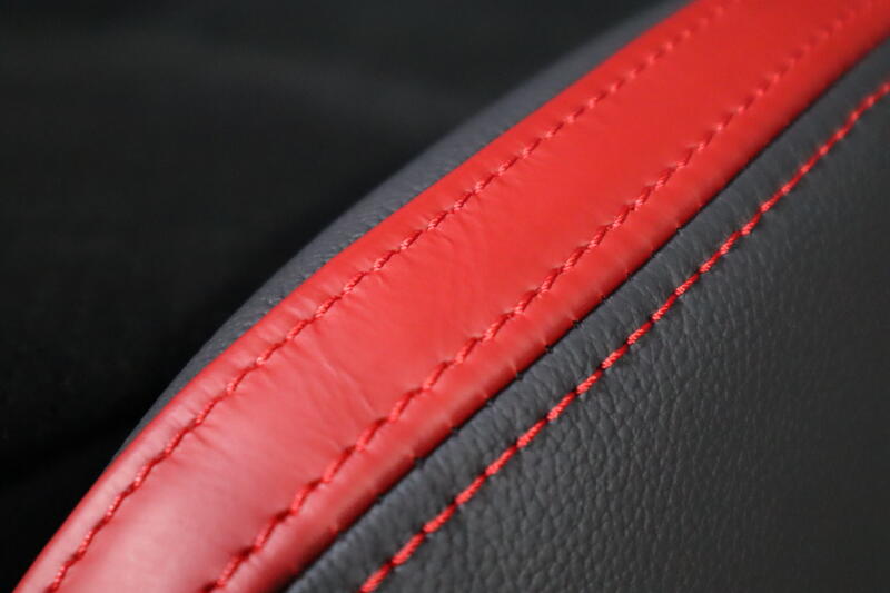 全新進口RECARO SPX AVANT CL210牛皮椅面/卡夢椅背/電動椅背調整最高階可調賽車椅 | 露天市集 | 全台最大的網路購物市集