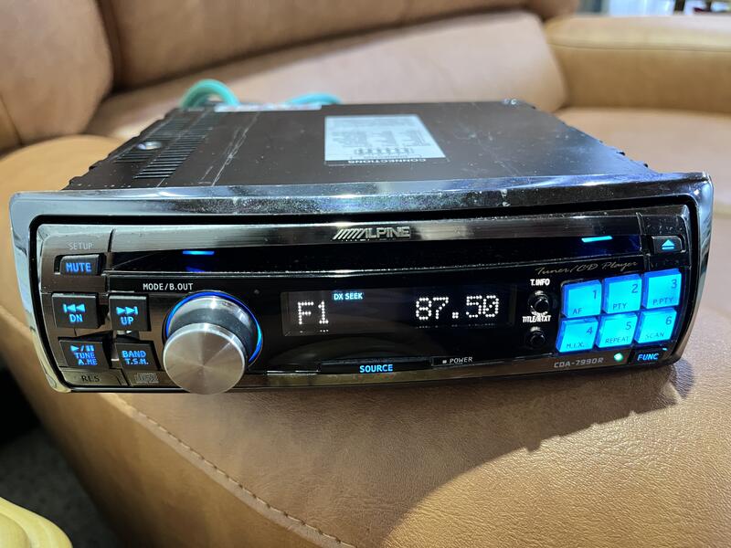 ALPINE 音響主機 CDA-7990R (含升壓器) | 露天市集 | 全台最大的網路購物市集