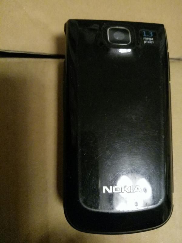 NOKIA 2720a-2 老人機 兵役機 附充電器+再贈原廠新電池一組 | 露天市集 | 全台最大的網路購物市集