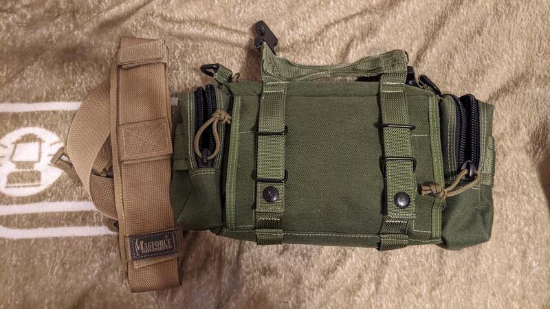 [送背帶]MAGFORCE戰術背包 台灣馬蓋先 超迷你2P背包-500D尼龍布(#A7121)+魔法腰包(#0402) | 露天市集 | 全台最大的網路購物市集