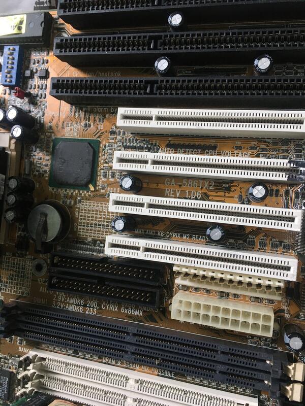技嘉主機板,GA-586TX2 INTEL晶片,P1-166,CPU, 16M記憶體,3組ISA 4組 PCI 良品 | 露天市集 | 全台最 ...