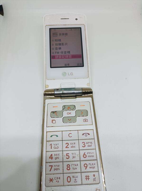 [實物實價，出價即得]LG KF350折疊式手機，可開機含電池,當零件機賣 | 露天市集 | 全台最大的網路購物市集