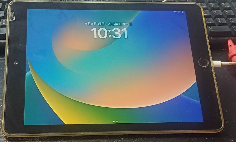 IPAD 5代 Wi-Fi 2017 A1822 銀色 | 露天市集 | 全台最大的網路購物市集