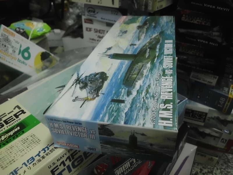 /1700 DRAGON 威龍模型 7007 H.M.S. REVENGE vs VICTOR III | 露天市集 | 全台最大的網路購物市集