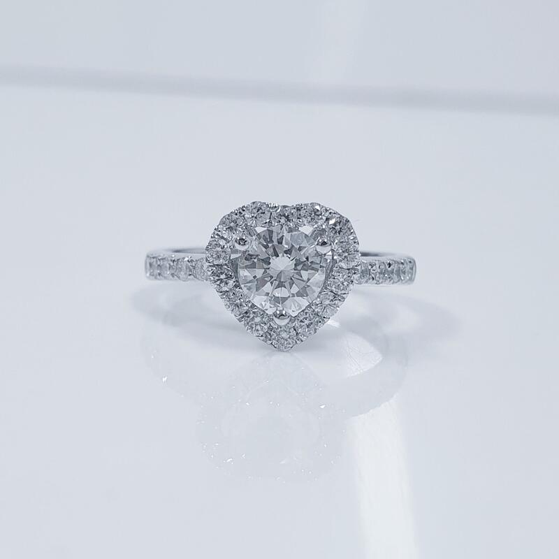 送禮禮物禮品 全新品 GIA鑽石女戒 哈尚愛心款 主鑽56分 H色 VS2 8心8箭585K金鑽石台 大眾當舖L1196 | 露天市集 | 全 ...