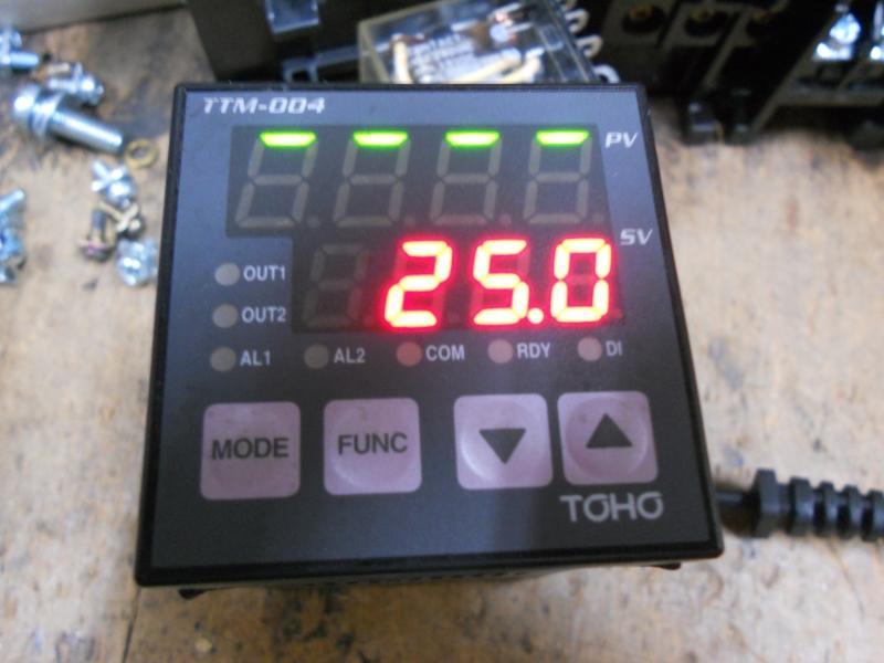 日本TOHO數位 溫控器 TTM-004 TTM-J4 電壓AC100-240VAC (D1) | 露天市集 | 全台最大的網路購物市集