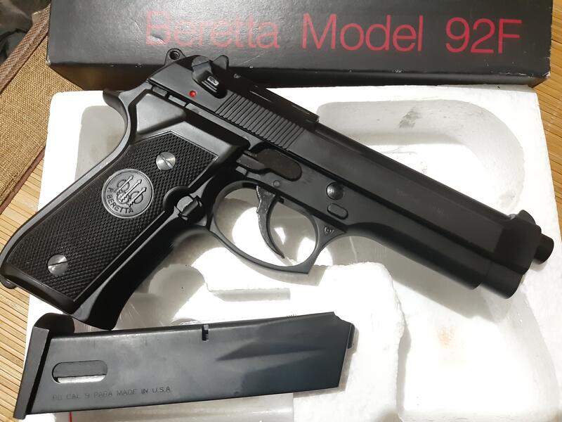 （故障）M92F 瓦斯槍 | 露天市集 | 全台最大的網路購物市集