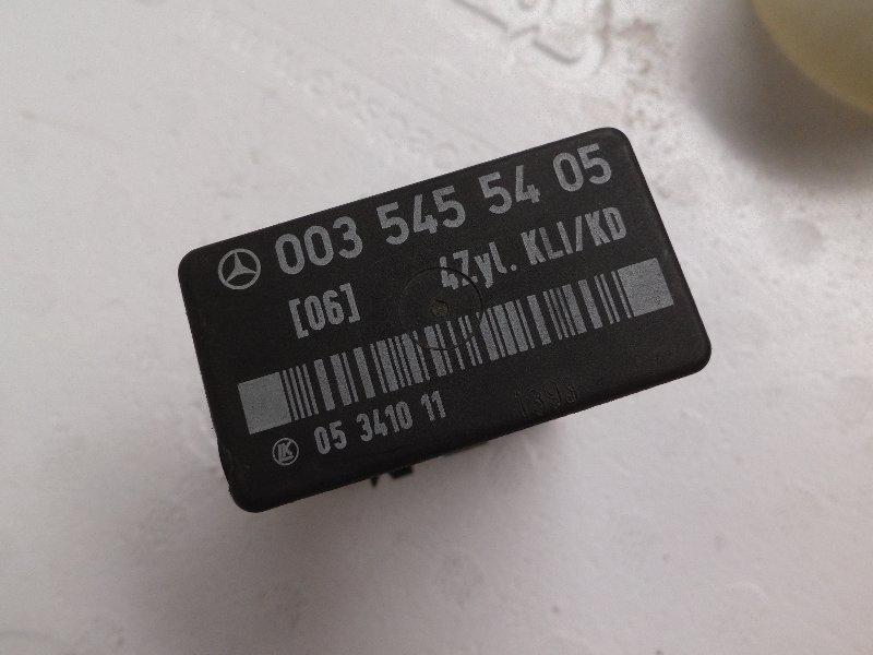 E220 4缸 冷氣繼電器0035455405 W124 #3 廉售先問勿標-得標1支螺絲 | 露天市集 | 全台最大的網路購物市集