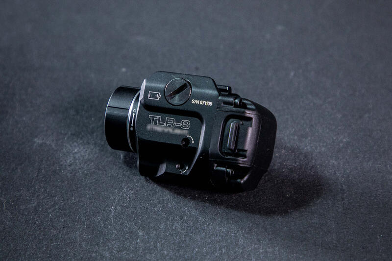 『Blade』TLR-8 槍燈 黑色 可爆閃 x300 Olight TLR可參考 【現貨】 | 露天市集 | 全台最大的網路購物市集