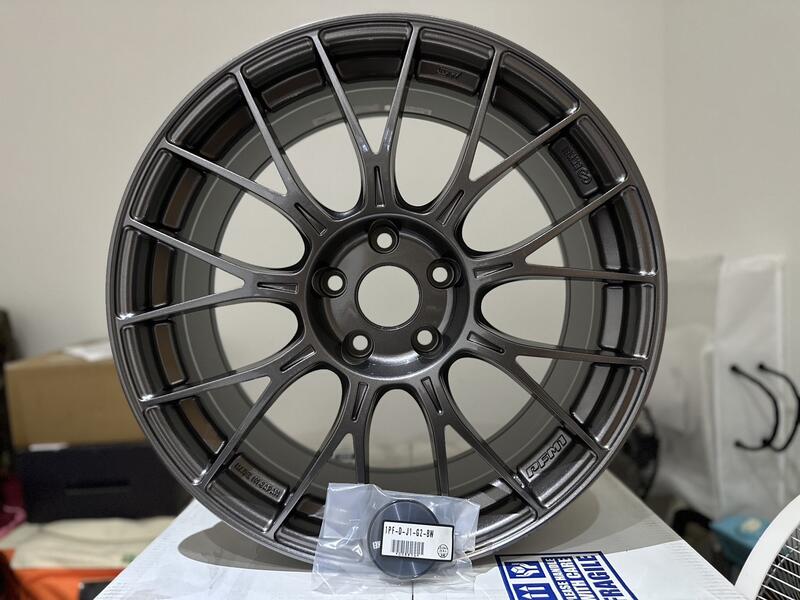 【超前輪業】日本製 ENKEI PFM1 18吋鋁圈 5孔114.3 5/114.3 8.5J ET35 銀灰 現貨一套 | 露天市集 | 全台最大的網路購物市集