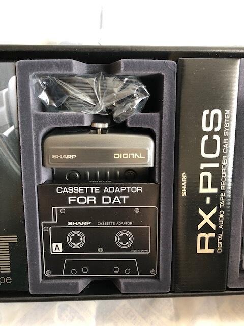 SHARP RX-P1 DAT隨身聽+RX-P1CS卡帶轉換器套裝組 | 露天市集 | 全台最大的網路購物市集