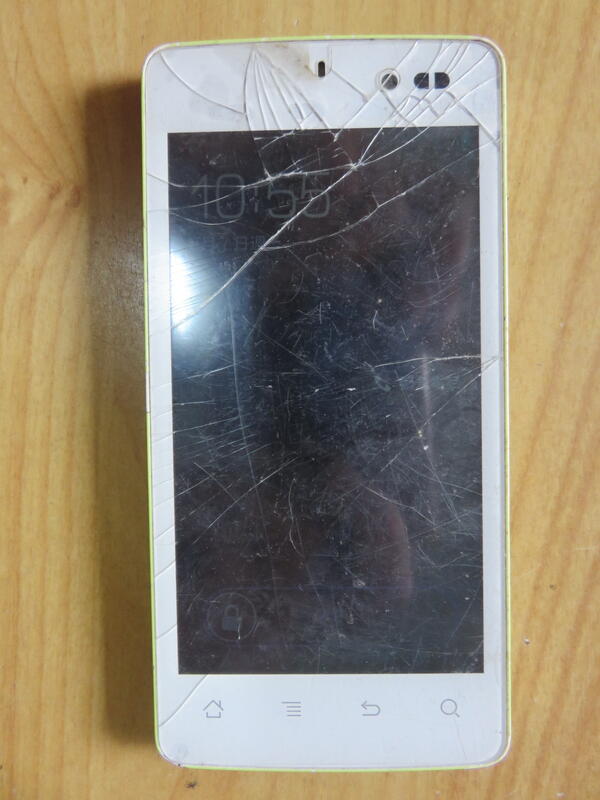 X.故障手機B1674*7082- moii E896 直購價 100 | 露天市集 | 全台最大的網路購物市集