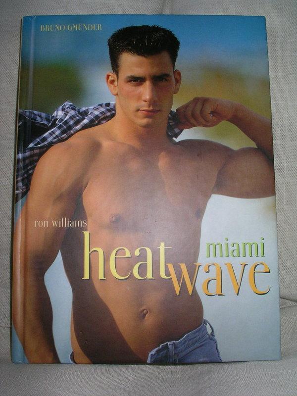 Miami Heatwave___Ron Williams (男體攝影) | 露天市集 | 全台最大的網路購物市集