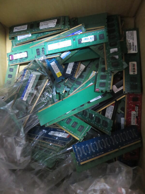 D桌上型電腦記憶體 各品牌 Ddr3 1333 4g 直購價50每支 不指定 隨機出貨 露天市集 全台最大的網路購物市集 