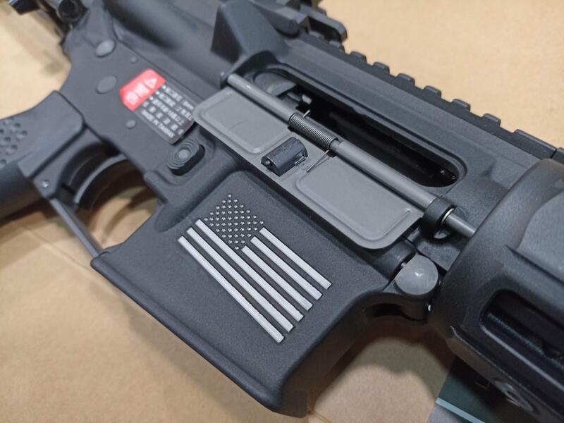 五0兵工 WE R5c V3 GBB瓦斯衝鋒槍 愛國者 國旗刻字氣槍，長槍 | 露天市集 | 全台最大的網路購物市集