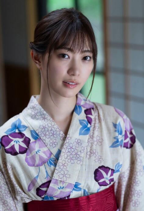 現貨⭐️美谷朱音 美谷朱里 寫真集「Vermilion」 9784575318326 | 露天市集 | 全台最大的網路購物市集