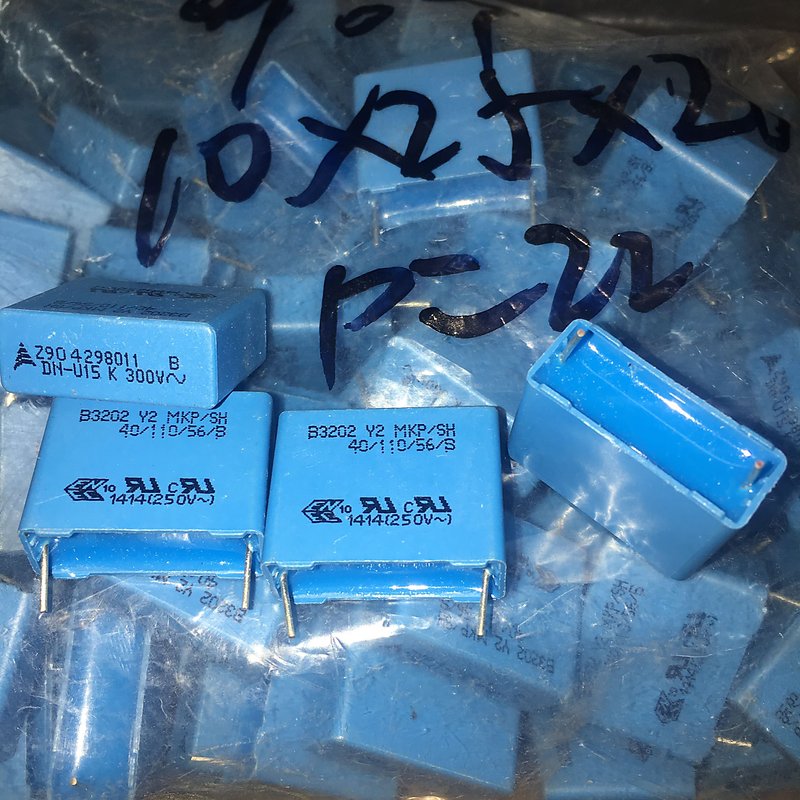 EPCOS B3202 Y2 MKP/SH U15K 0.15UF 300V~ 22MM 銅腳安規電容 [411632] | 露天市集 | 全 ...