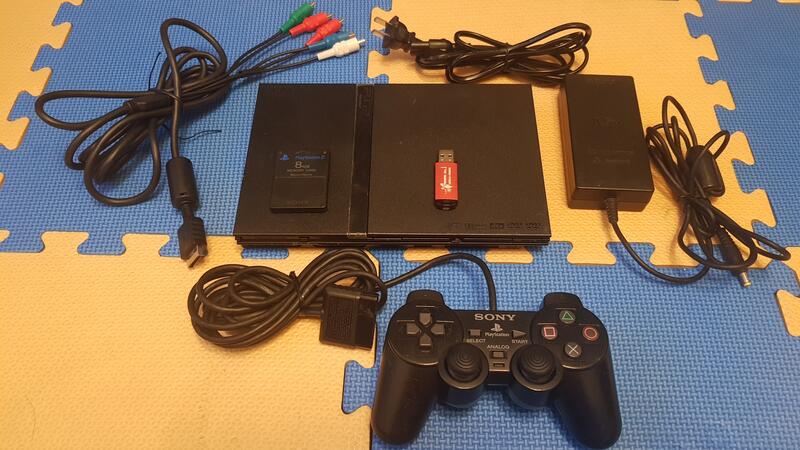 【回憶瘋】PS2 7萬型全套主機(已破解)+贈送1TB隨身碟(內建遊戲) | 露天市集 | 全台最大的網路購物市集