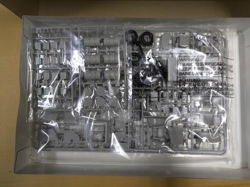 (盒稍舊）TAMIYA 1/35 德軍人員運輸車 GERMAN HORCH Kfz.15 32403 | 露天市集 | 全台最大的網路購物市集