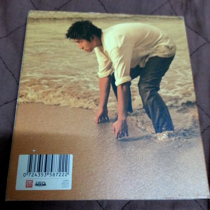 陳司翰 - 同名專輯(Victor Chen) 附寫真冊 | 露天市集 | 全台最大的網路購物市集