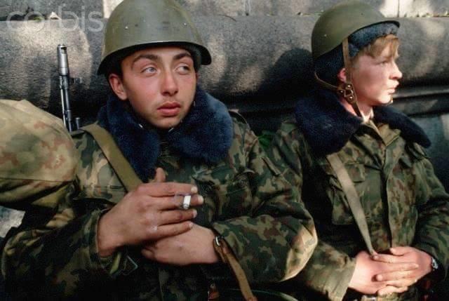 【ITS】真品 蘇聯 SSh-40 頭盔 冷戰 阿富汗戰爭 車臣戰 MVD VDV 俄羅斯 鋼盔 6B3 6B5 防彈 | 露天市集 | 全台 ...