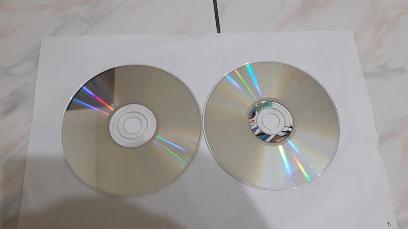 2片合售 小燕子 趙薇 SWALLOW CD+VCD CD專輯 二手 B15 | 露天市集 | 全台最大的網路購物市集