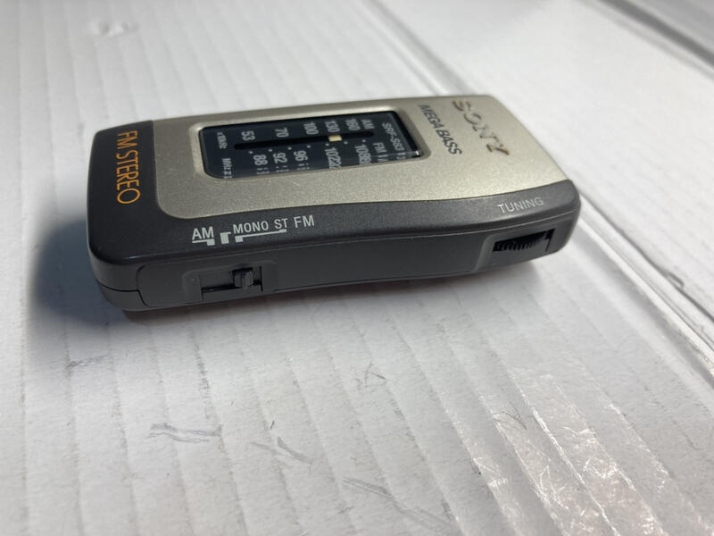 SONY 新力 SRF-S83 SRF S83 袖珍式FM/AM收音機 S84可參考 | 露天市集 | 全台最大的網路購物市集