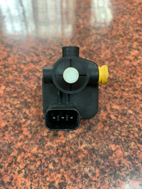 *我愛車*HONDA本田CIVIC9代 K14喜美(左)、FIT飛特 (右)二手原廠大燈高低調整馬達(中國製)-黃 | 露天市集 | 全台最大 ...