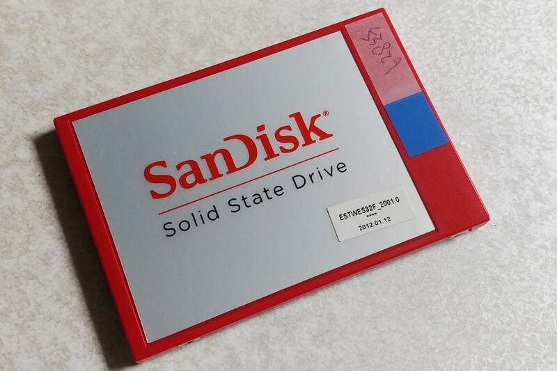 SanDisk 32G SSD SATA2 三顆一起賣 | 露天市集 | 全台最大的網路購物市集