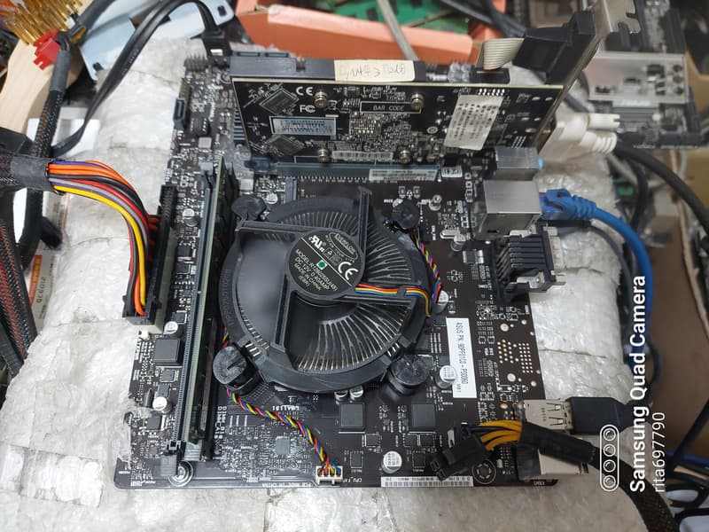 i5-9400F + 華碩 D340MC-C 主機板 + 美光 DDR4 8G 記憶體一支 | 露天市集 | 全台最大的網路購物市集