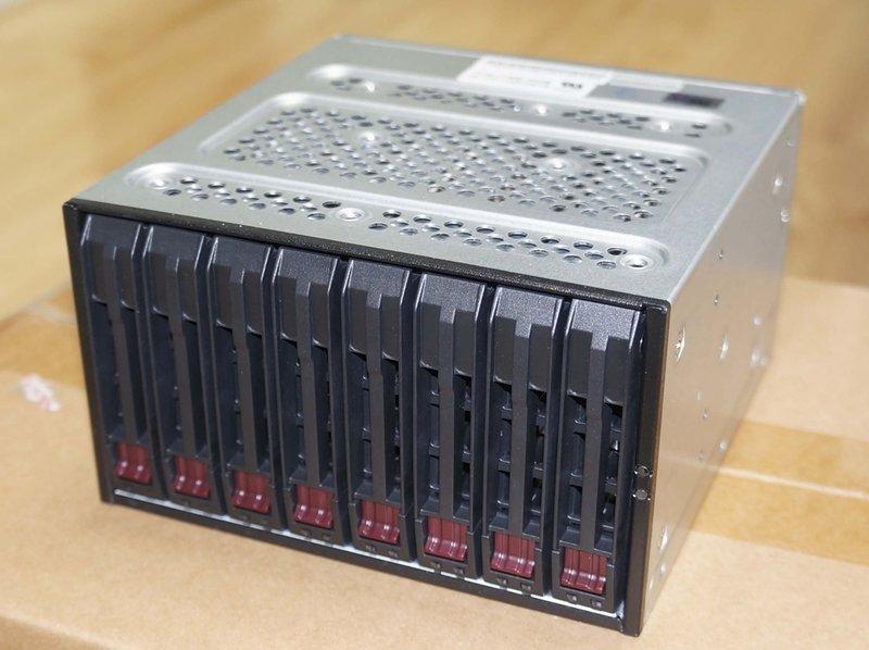 【SERVER KING】現貨特價 Supermicro CSE-M28SAB 2轉8 2.5吋 熱抽拔 硬碟抽取盒 | 露天市集 | 全台最 ...