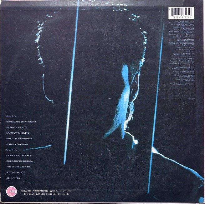 【笛笛唱片 】柯瑞哈特COREY HART-FIRST OFFENSE*黑膠唱片 | 露天市集 | 全台最大的網路購物市集