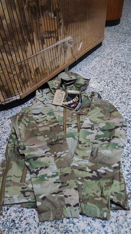 美國 Beyond A6 - RAIN JACKET/正軍規/Gore Tex/雨衣/衝鋒衣/正美廠/輕量 | 露天市集 | 全台最大的網路購物市集