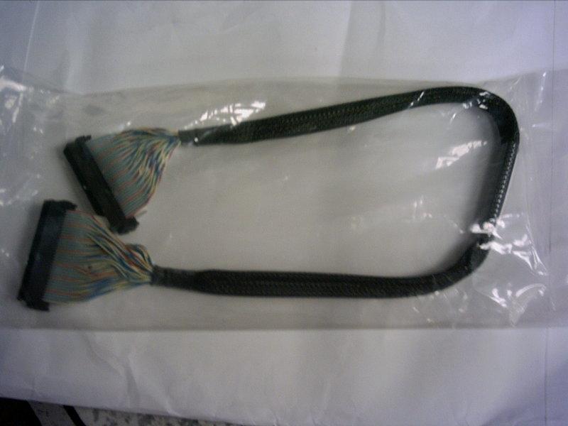 ULTRA 320 SCSI 內接CABLE(清庫存賠錢賣,市價1800元,一折價180元) | 露天市集 | 全台最大的網路購物市集