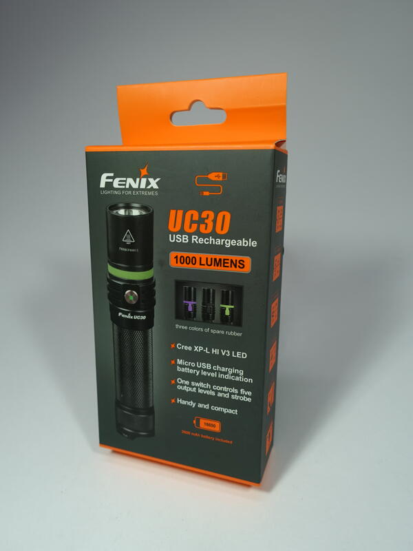 USB可充電式小直手電筒 Fenix UC30 1000流明 | 露天市集 | 全台最大的網路購物市集