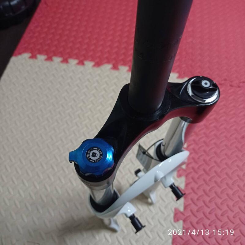 SPINNER 300LC 油壓式前叉 100mm行程 碟v兩用 | 露天市集 | 全台最大的網路購物市集