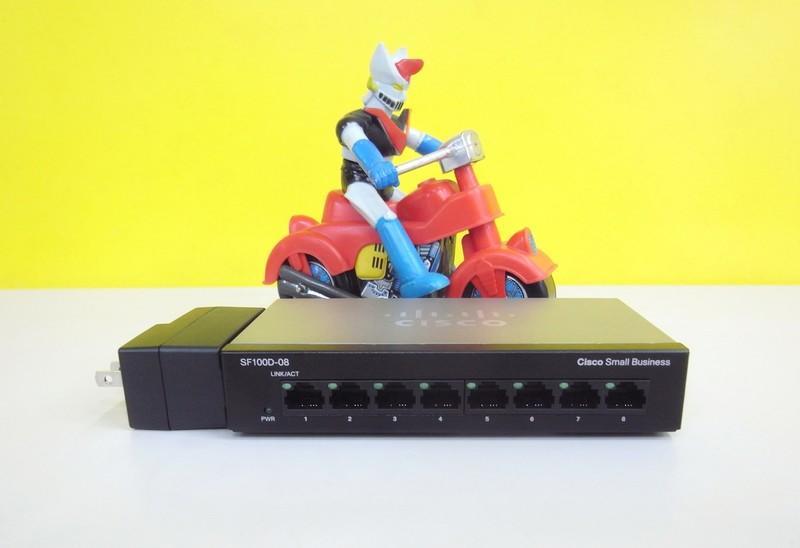 Cisco SF100D-08 V2 8-port 10/100 Desktop Switch | 露天市集 | 全台最大的網路購物市集